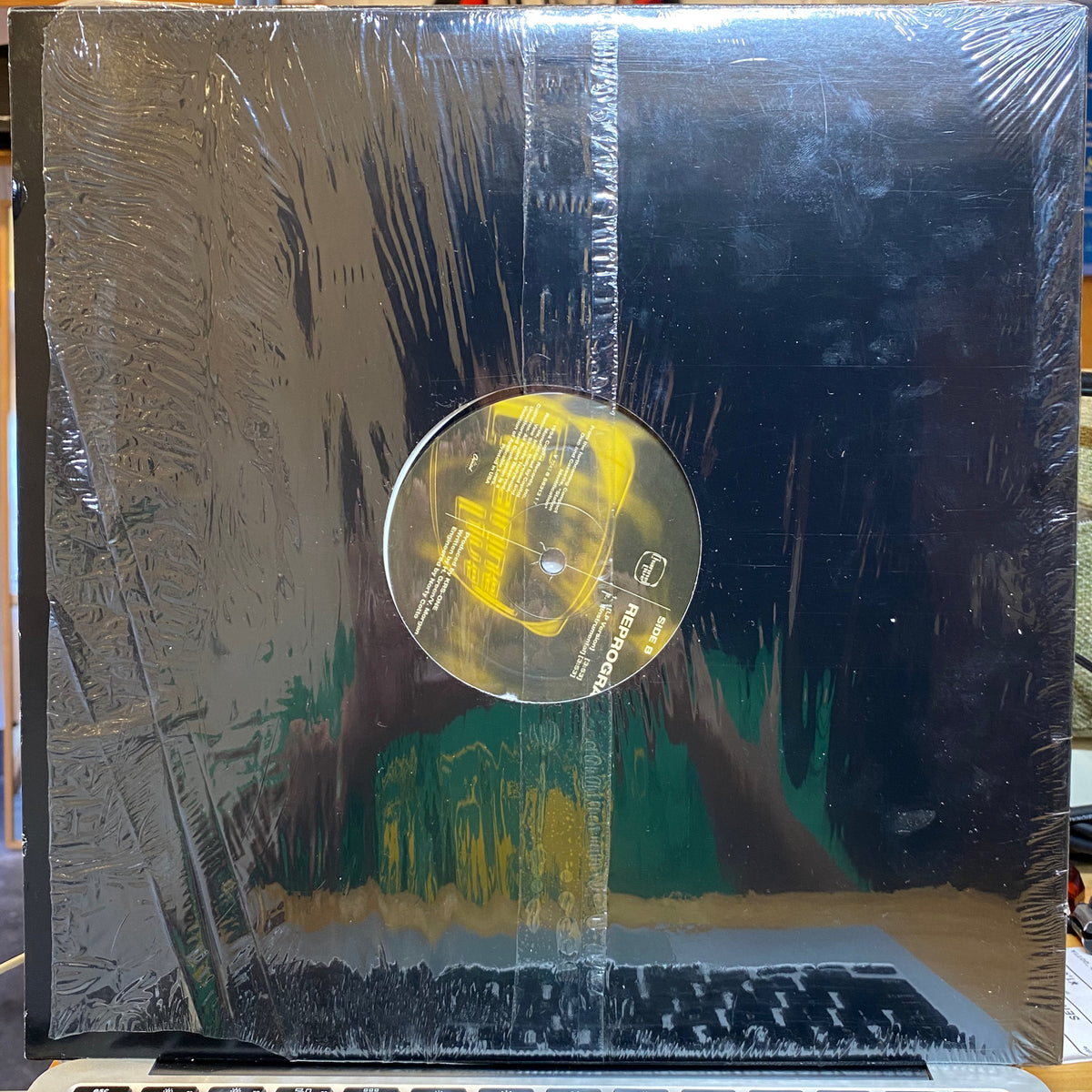 Mad Izm / Reprogram - Channel Live | VINYL7 RECORDS