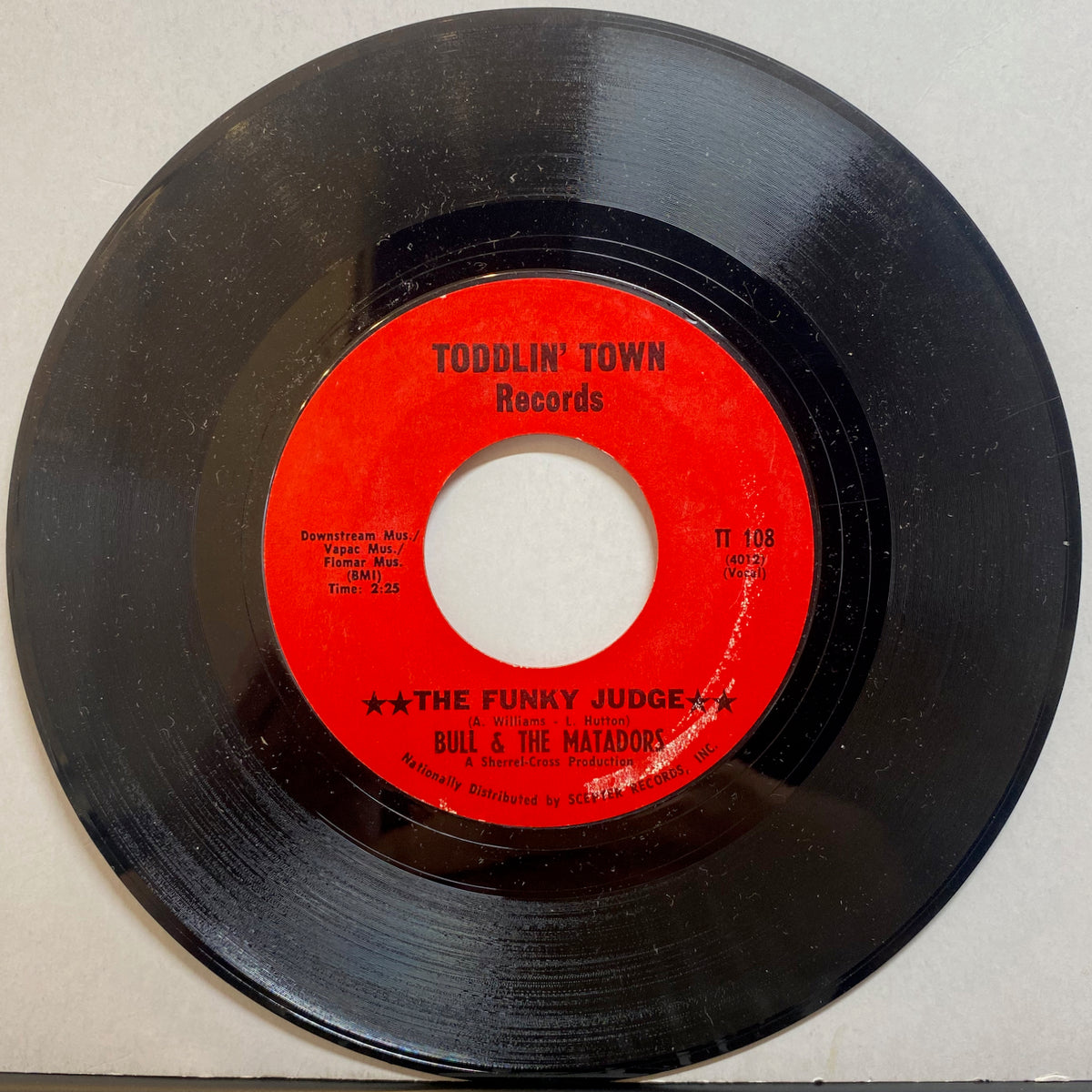 The Funky Judge - Bull & The Matadors | VINYL7 RECORDS